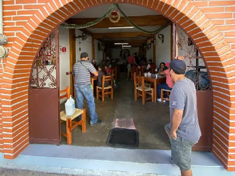 Barriera Robles: los tacos de birria más sabrosos de la Zona Romántica en Puerto Vallarta ...
